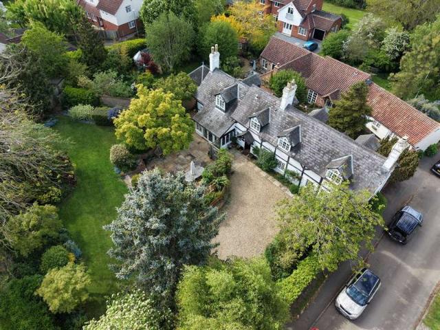 4 Bedroom Detached House