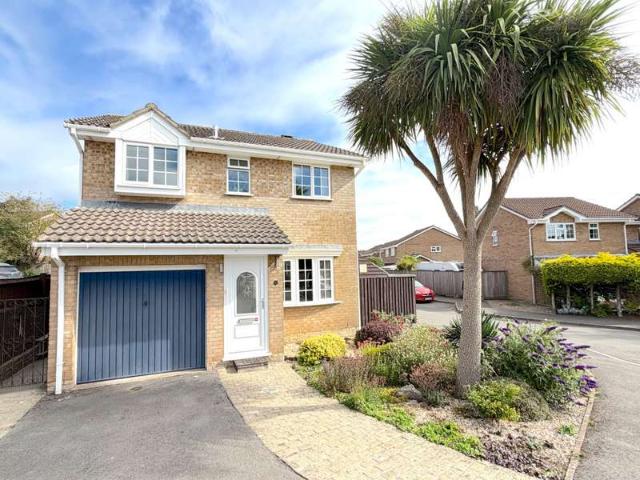 4 Bedroom Detached House