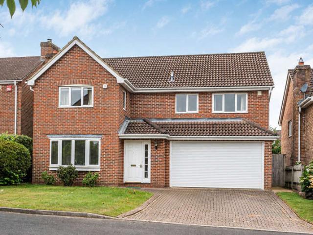 4 Bedroom Detached House