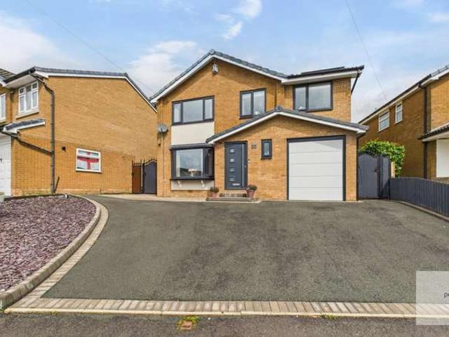 4 Bedroom Detached House