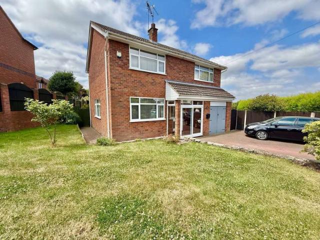 4 Bedroom Detached House