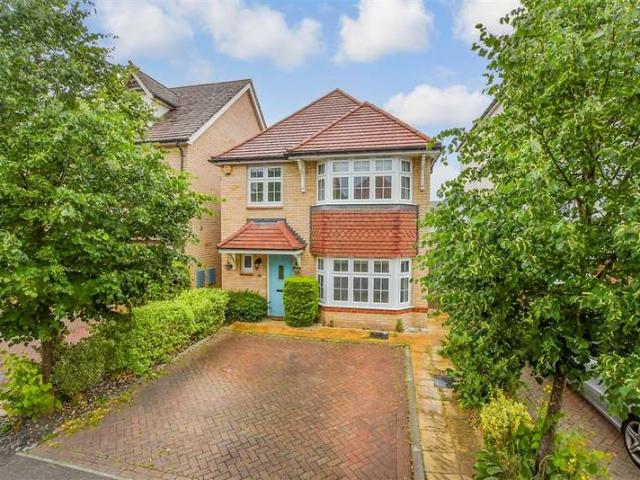 4 Bedroom Detached House