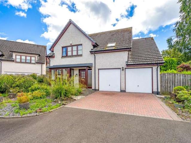 4 Bedroom Detached House