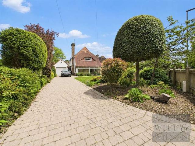 4 Bedroom Detached House