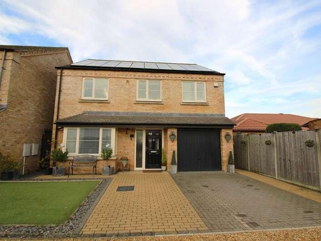 4 Bedroom Detached House