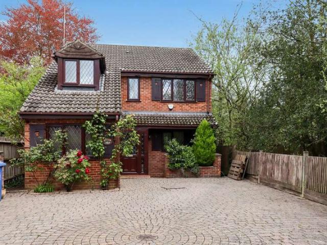 4 Bedroom Detached House