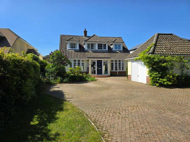 4 Bedroom Detached House