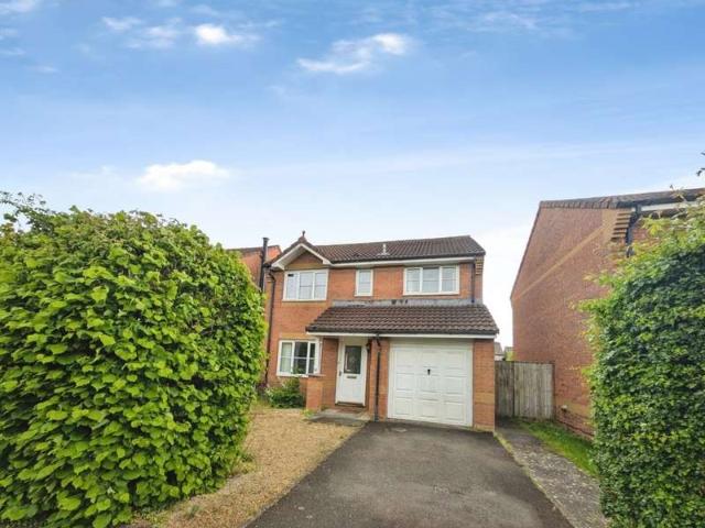 4 Bedroom Detached House