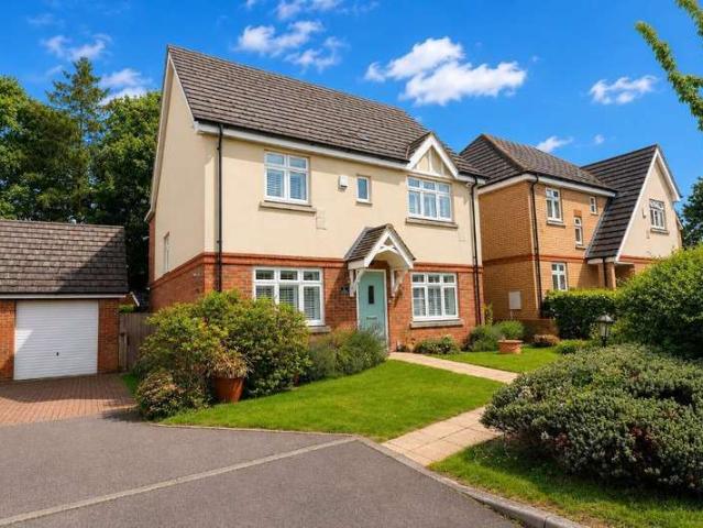 4 Bedroom Detached House