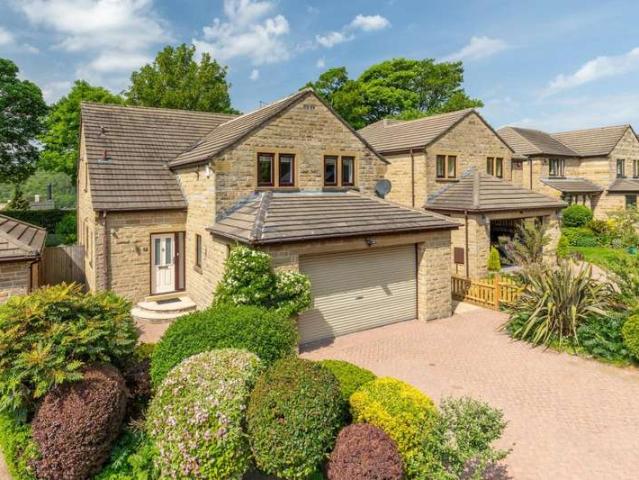 4 Bedroom Detached House