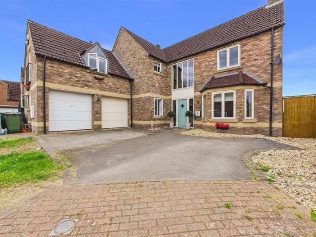 4 Bedroom Detached House