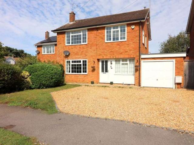 4 Bedroom Detached House