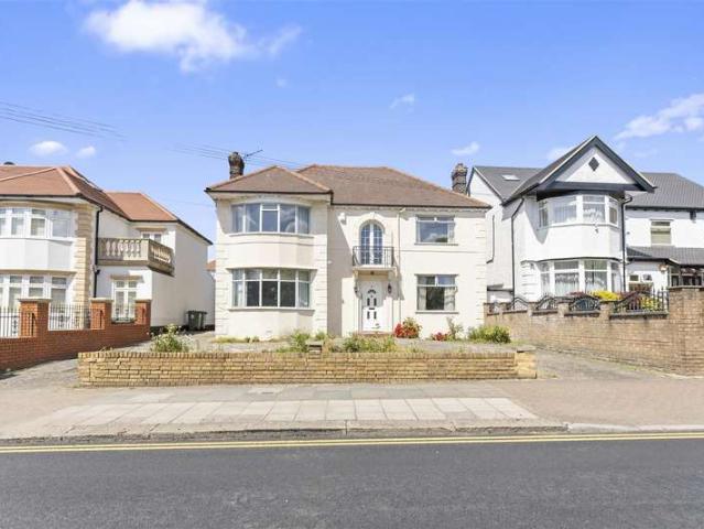 4 Bedroom Detached House
