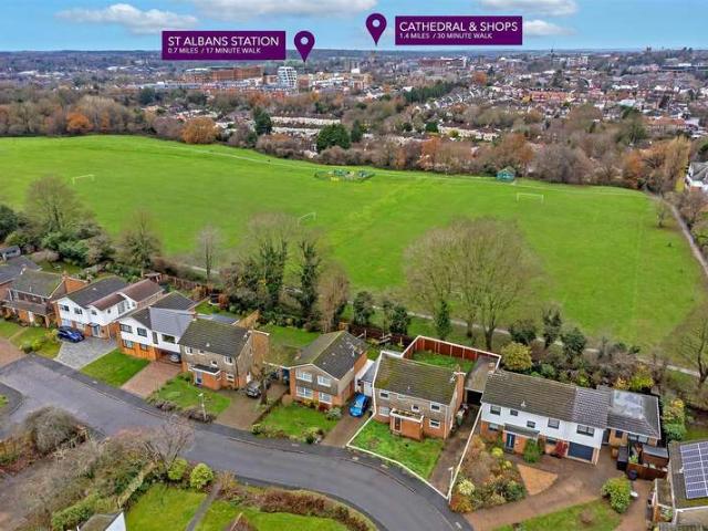 4 Bedroom Detached House