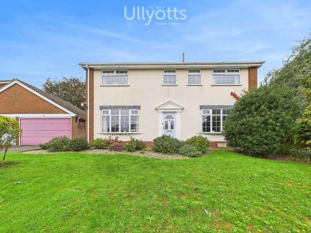 4 Bedroom Detached House