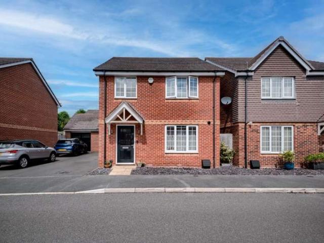 4 Bedroom Detached House