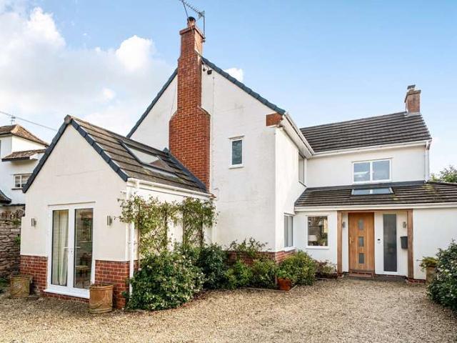 4 Bedroom Detached House