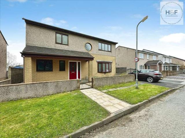 4 Bedroom Detached House