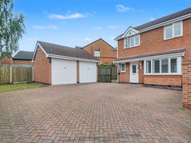 4 Bedroom Detached House