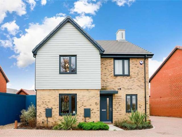 4 Bedroom Detached House