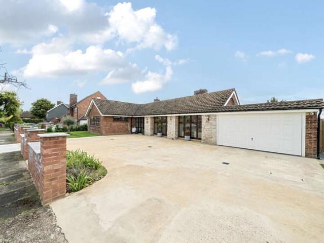 4 Bedroom Detached House