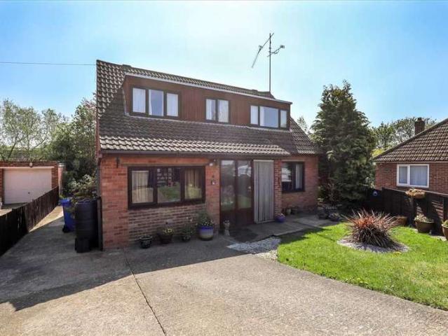 4 Bedroom Detached House