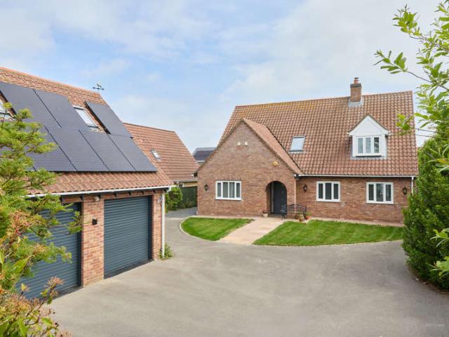4 Bedroom Detached House