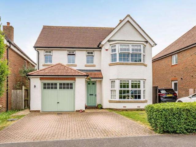 4 Bedroom Detached House