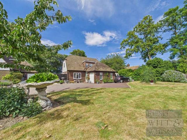 4 Bedroom Detached House