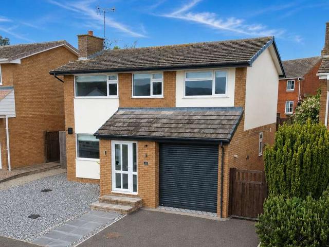 4 Bedroom Detached House