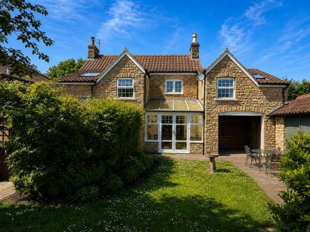 4 Bedroom Detached House