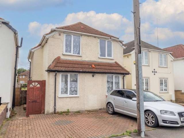 4 Bedroom Detached House