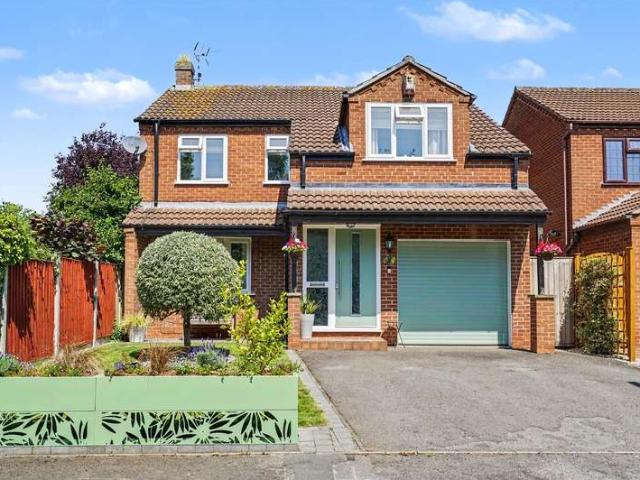 4 Bedroom Detached House
