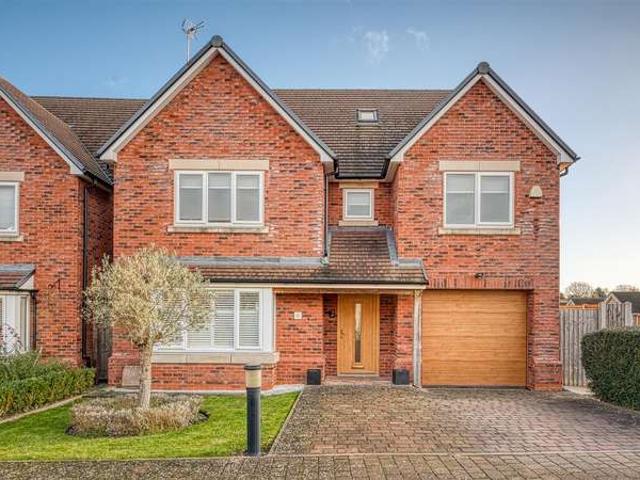4 Bedroom Detached House