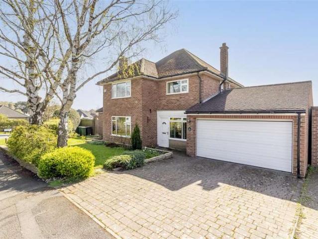 4 Bedroom Detached House
