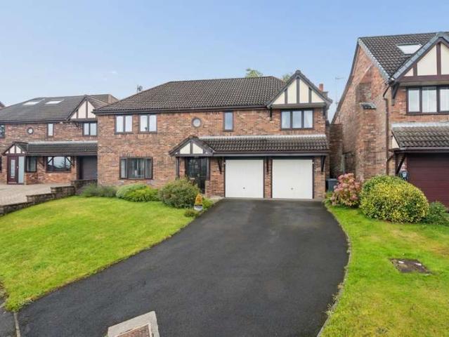 4 Bedroom Detached House