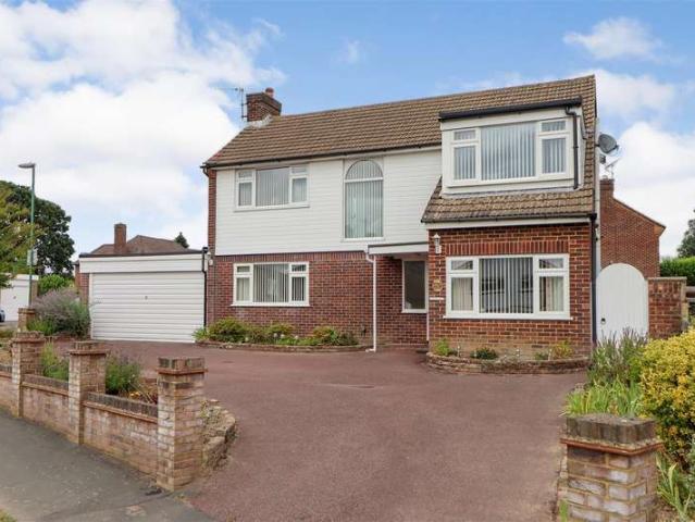 4 Bedroom Detached House