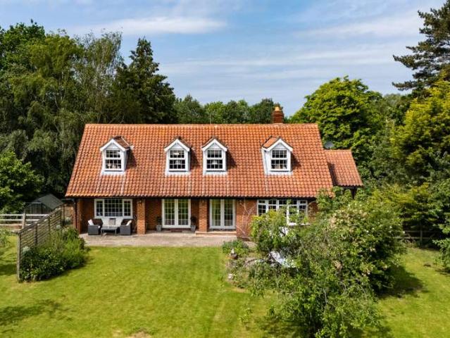 4 Bedroom Detached House