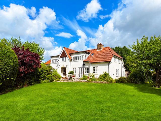 4 Bedroom Detached House