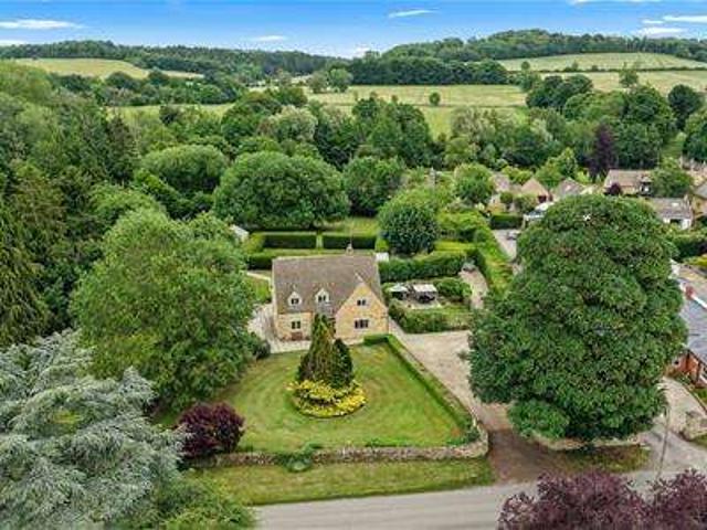 4 Bedroom Detached House