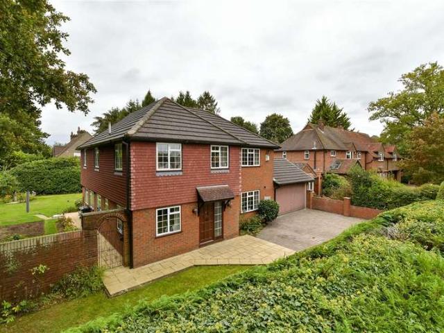 4 Bedroom Detached House