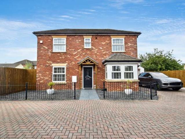 4 Bedroom Detached House