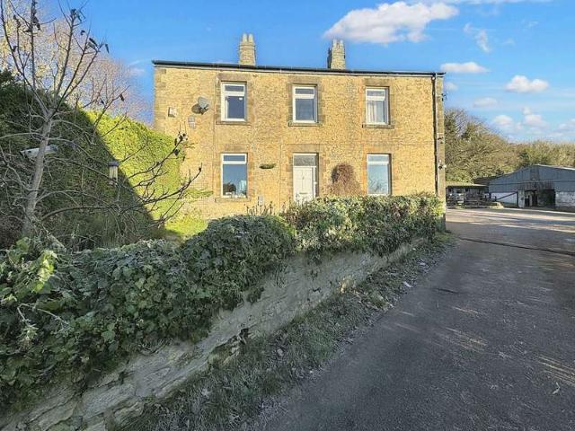 4 Bedroom Detached House