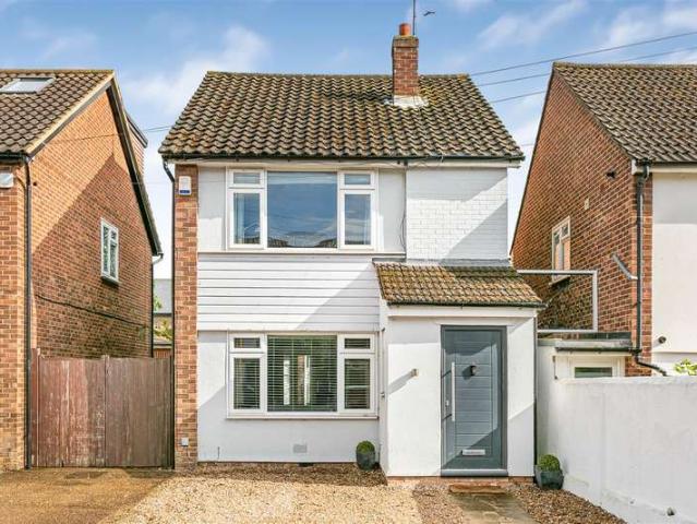 4 Bedroom Detached House