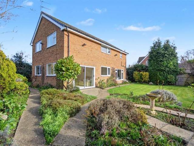 4 Bedroom Detached House