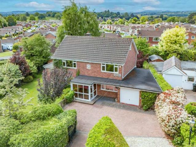 4 Bedroom Detached House
