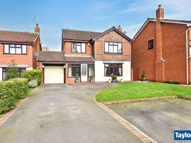4 Bedroom Detached House