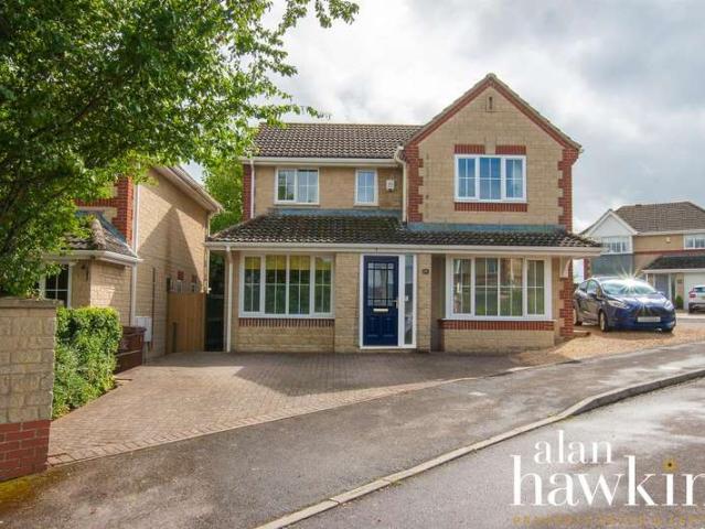 4 Bedroom Detached House