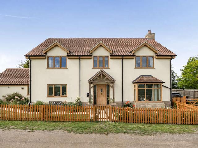 4 Bedroom Detached House
