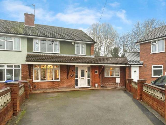 4 Bedroom Detached House
